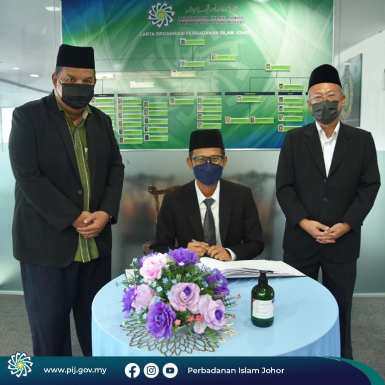 KUNJUNGAN HORMAT OLEH YANG BERHORMAT TUAN MOHD FARED BIN MOHD KHALID ...